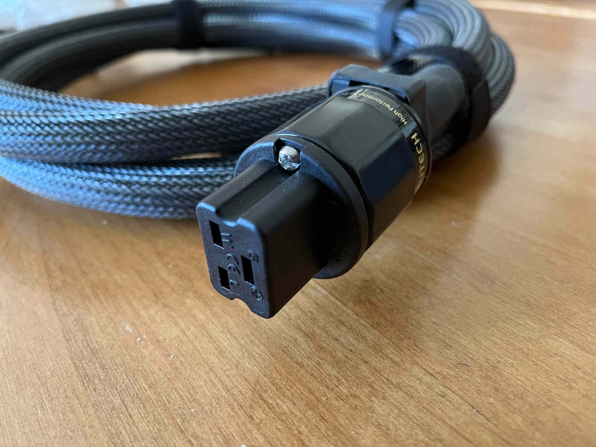 DEMO Allegro 20 Amp 4.0M 9ga Power Cable FI-52M(R) / FI-31(G) Connecto