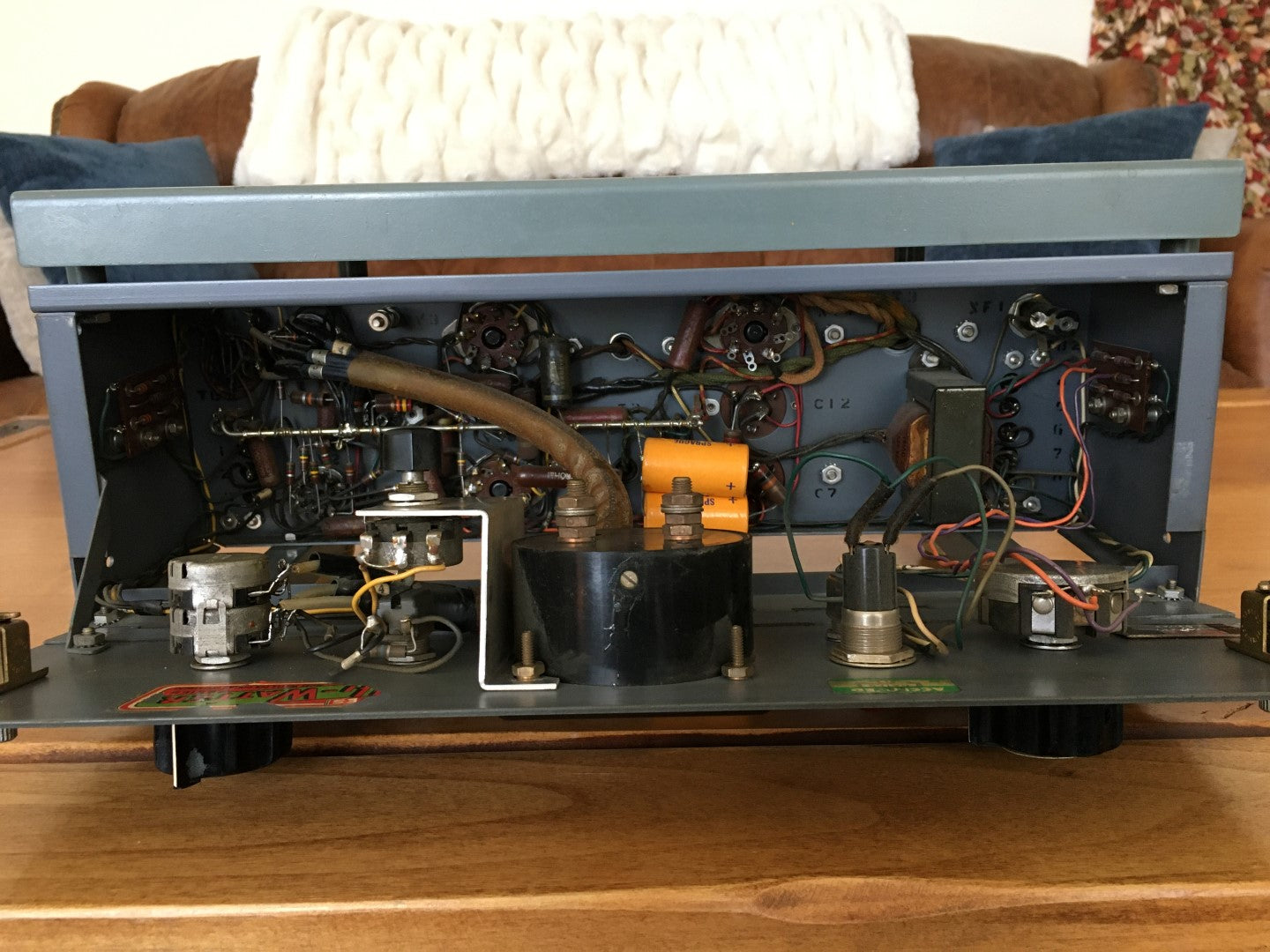 Gates Sta-Level Tube Compressor Excellent Condition